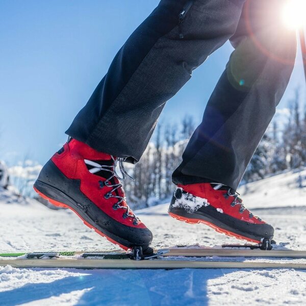 Alpina Alaska XP (Rottefella Xplore System) | Backcountry Ski Boots ...