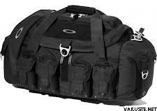 Oakley Mechanism Duffel, Black | ダッフルバッグ | Varuste.net 日本語